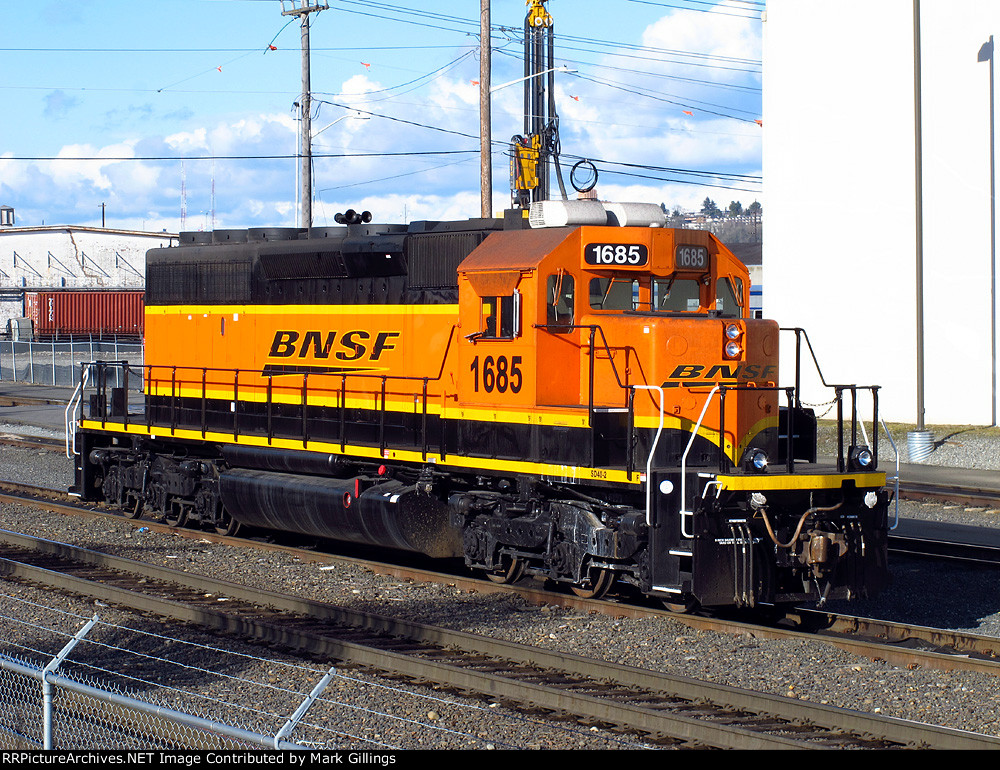 BNSF 1685